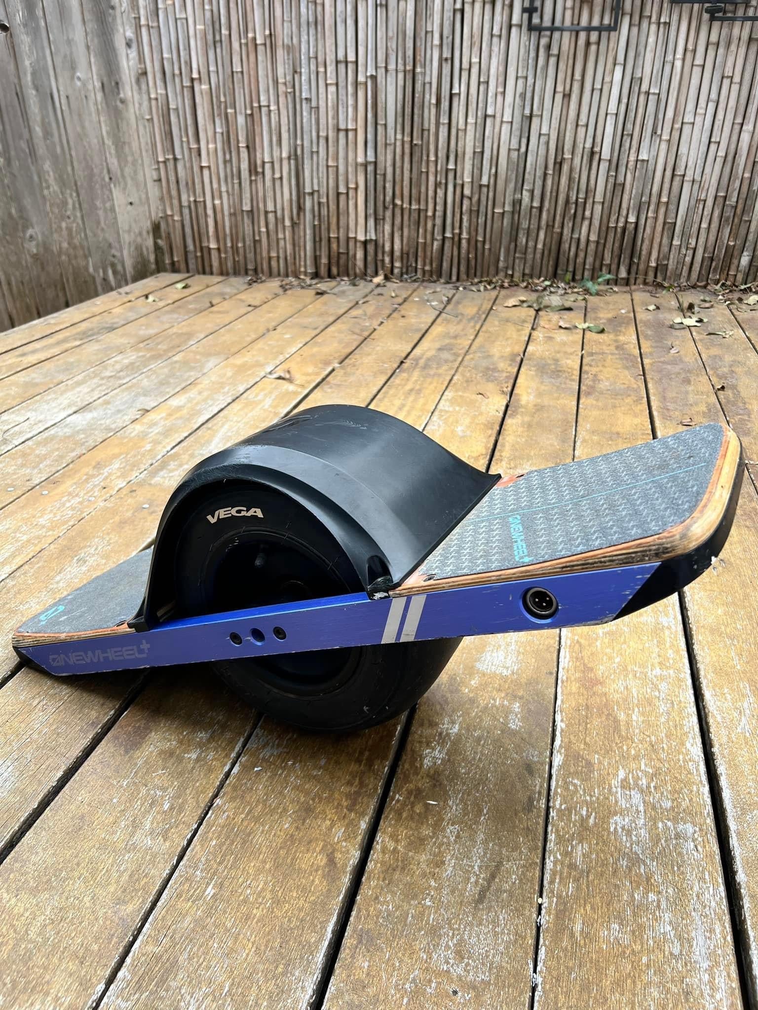 Onewheel+– Lemonade Float Co