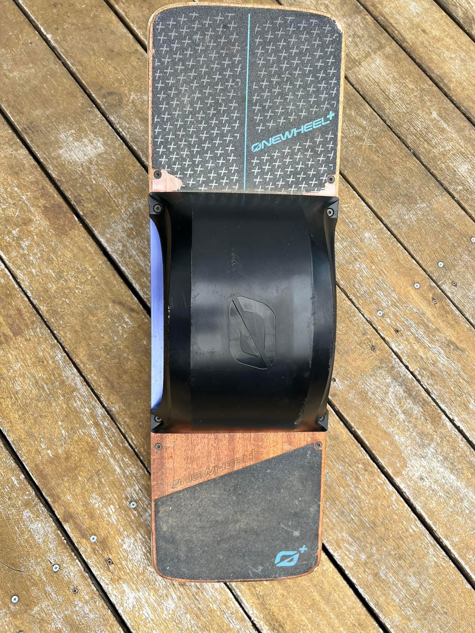 Onewheel+– Lemonade Float Co